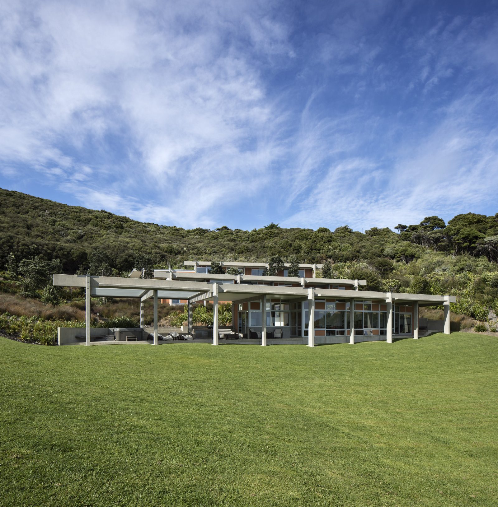 Waterfall Bay House – Bossley Architects