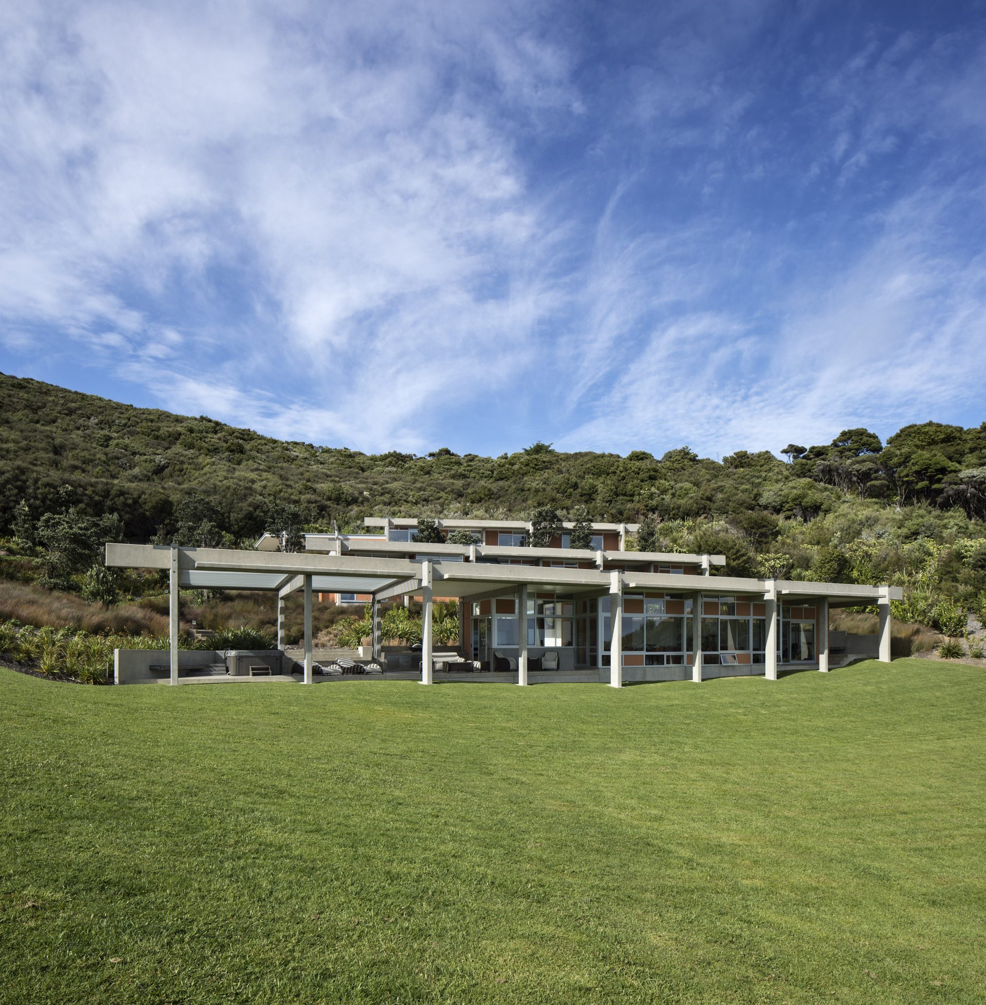 Waterfall Bay House – Bossley Architects