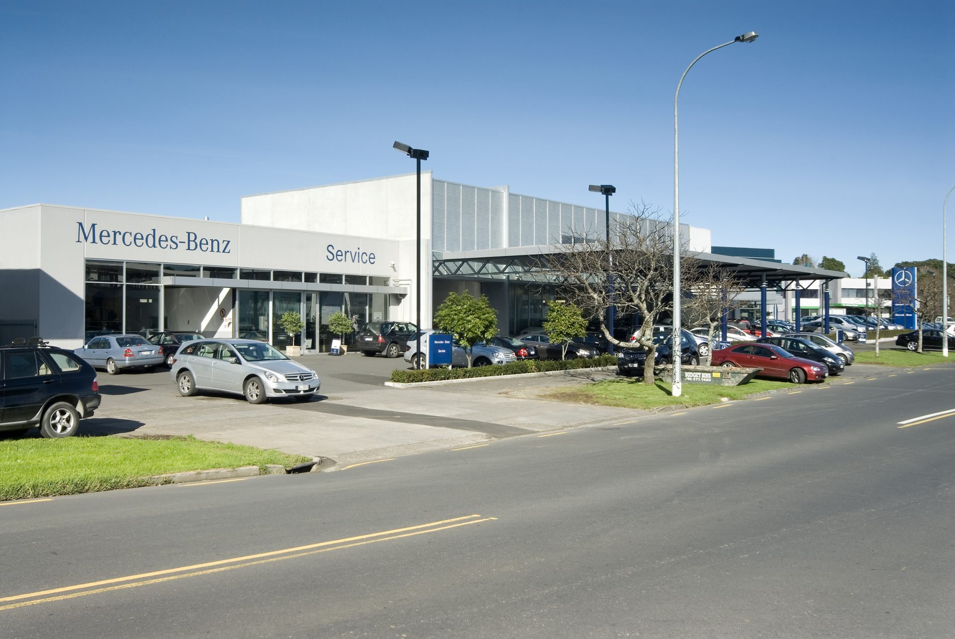 Giltrap Showroom – Bossley Architects