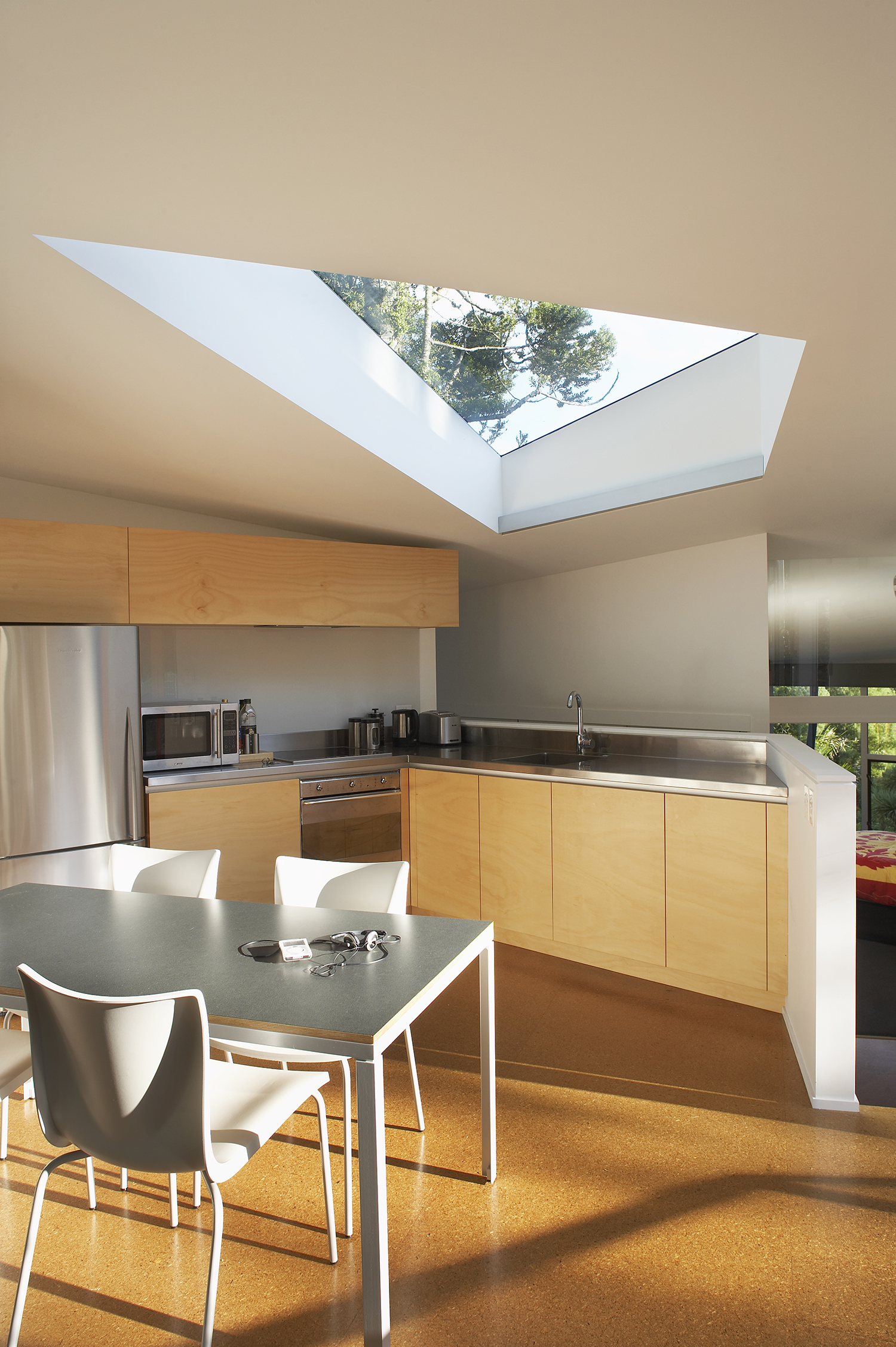 McCahon House Artists’ Residency Parehuia – Bossley Architects