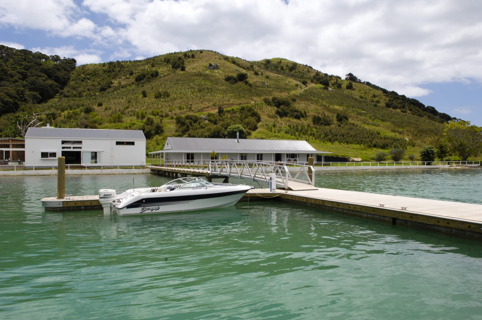 Omarino Lodge – Bossley Architects